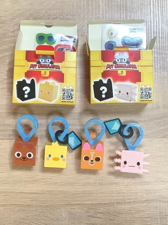 McDonald's | Toys | 6 Dog Chick Corgi Axoloti Roblox Pet Simulator ...